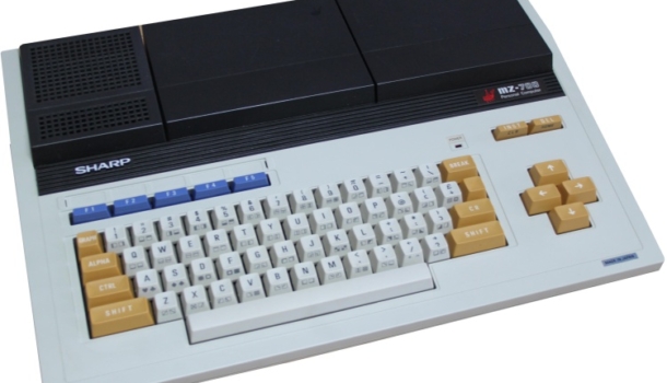 Amstrad CPC 464 with Original Monitor & Joystick - RetroNerd RetroNerd