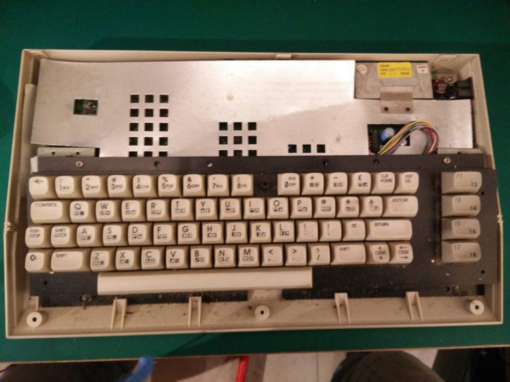 Commodore 64C Keyboard repair - RetroNerd