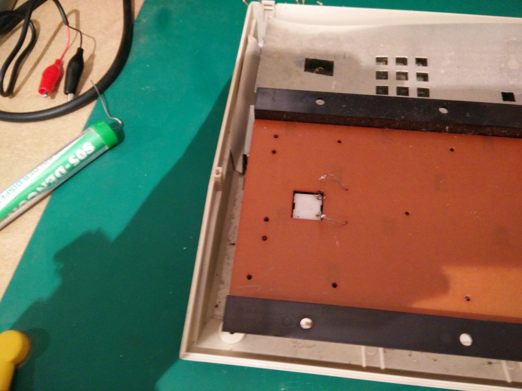 Commodore 64C Keyboard repair - RetroNerd RetroNerd