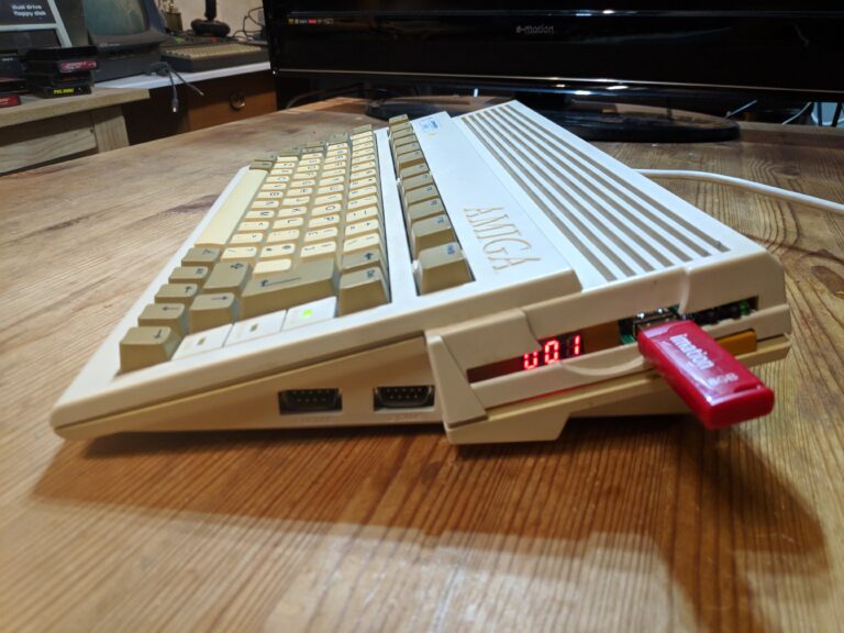 Commodore Amiga 600/1200 Gotek Drive Base - RetroNerd