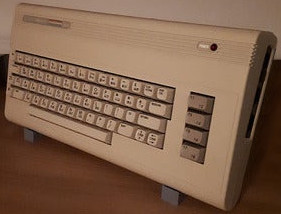 Retro Computer Display Stand - RetroNerd RetroNerd