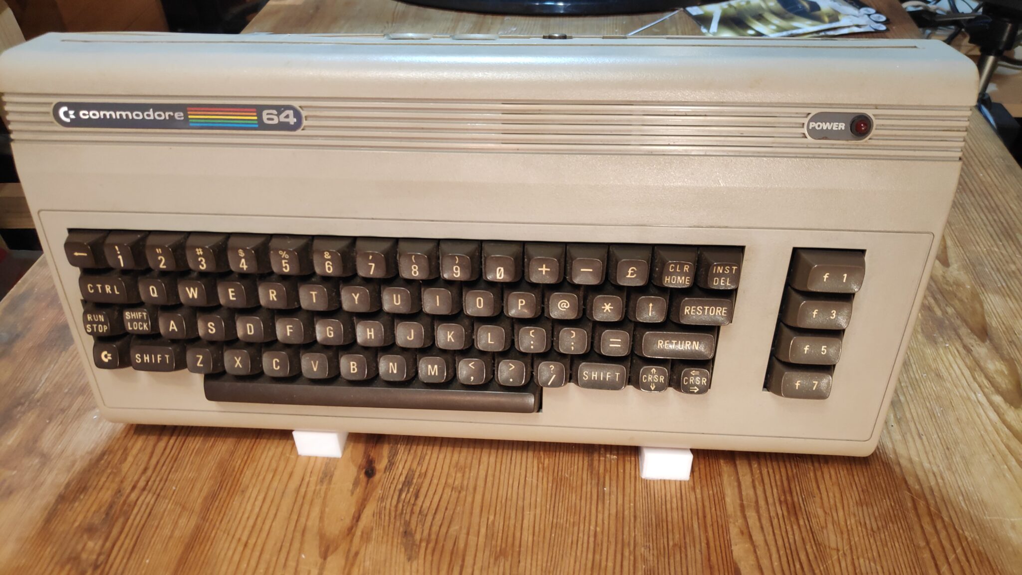 Retro Computer Display Stand - RetroNerd RetroNerd