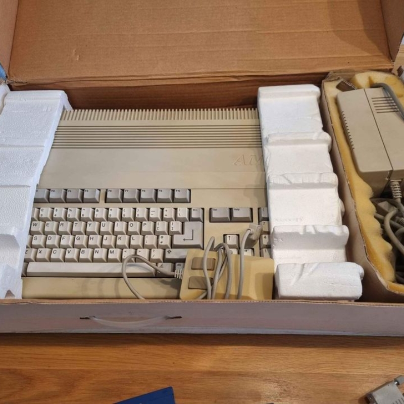 Amiga 500 and Monitor Renovation - RetroNerd