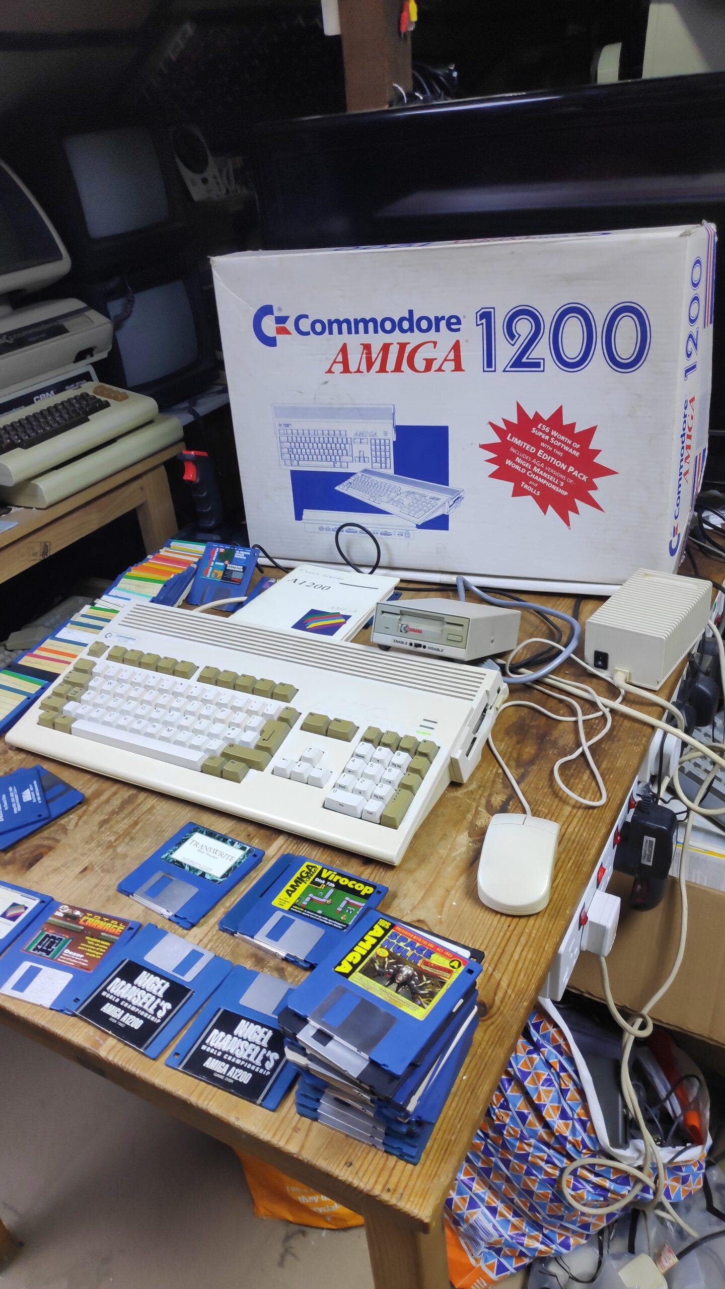 Amiga 1200 Fully Working Boxed HD Joystick Disks - RetroNerd